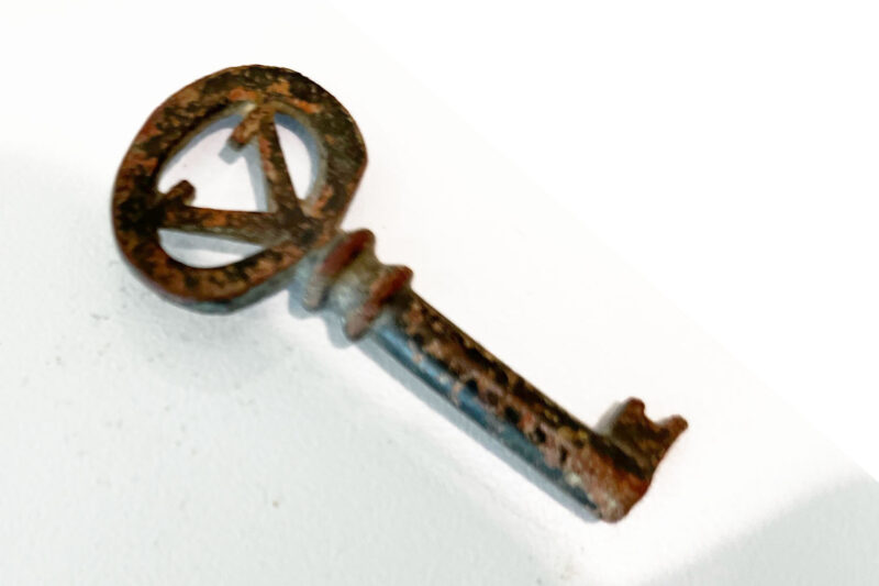 11 Types of Vintage Keys and How to Identify Them | Resalvaged