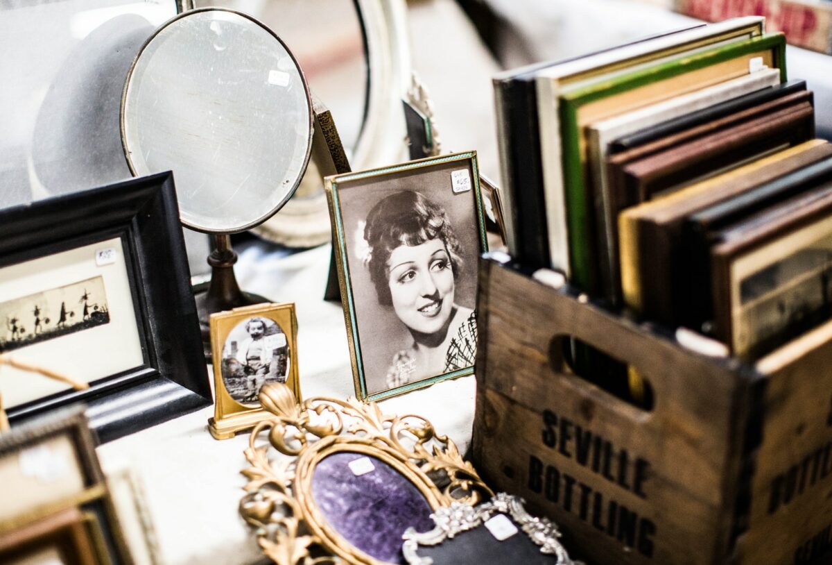 How to Start Collecting Vintage: 8 Tips for Beginners | Resalvaged