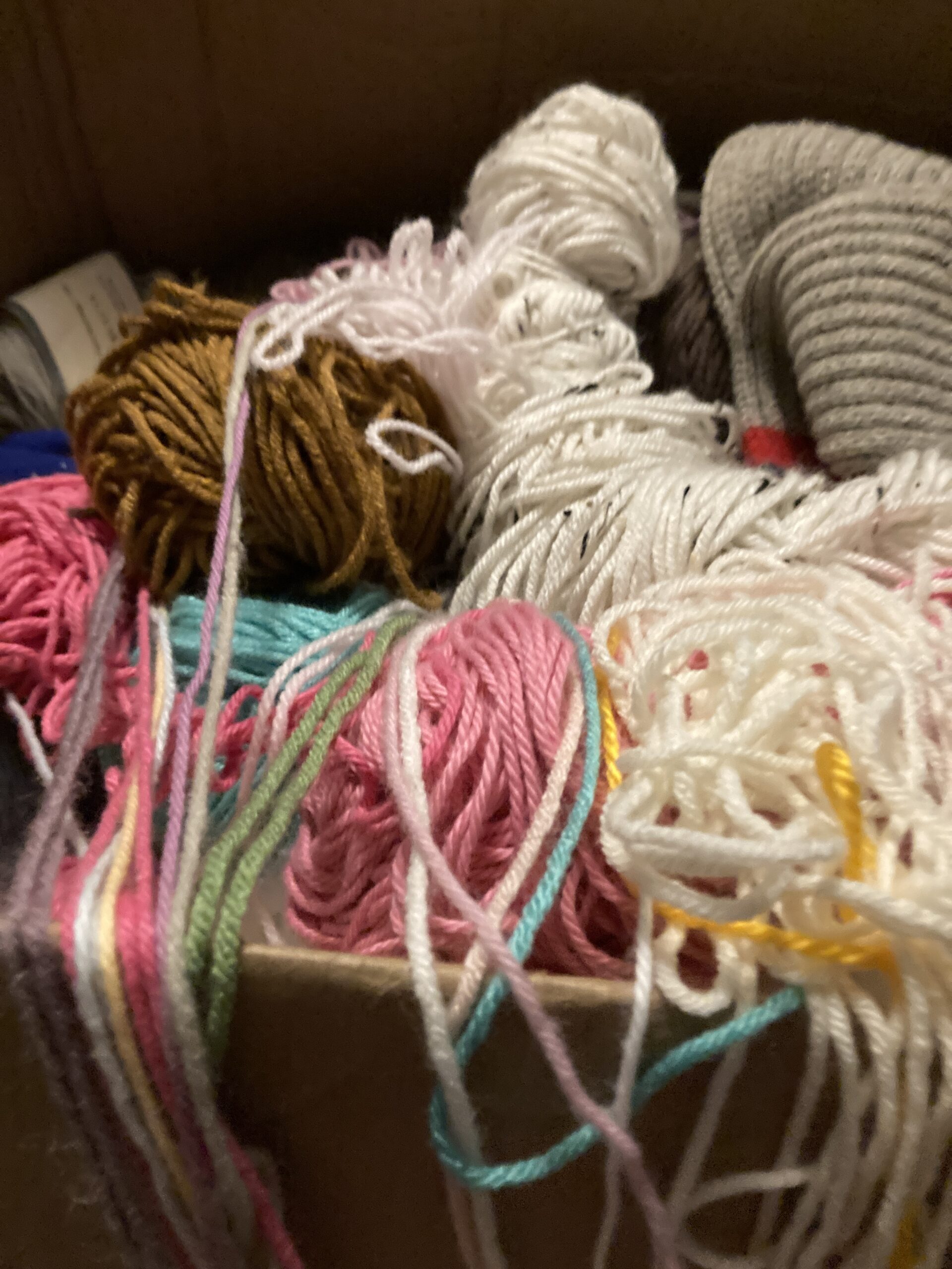 How to Make a Yarn Cozy + Keep Yarn From Tangling for Good! | Resalvaged