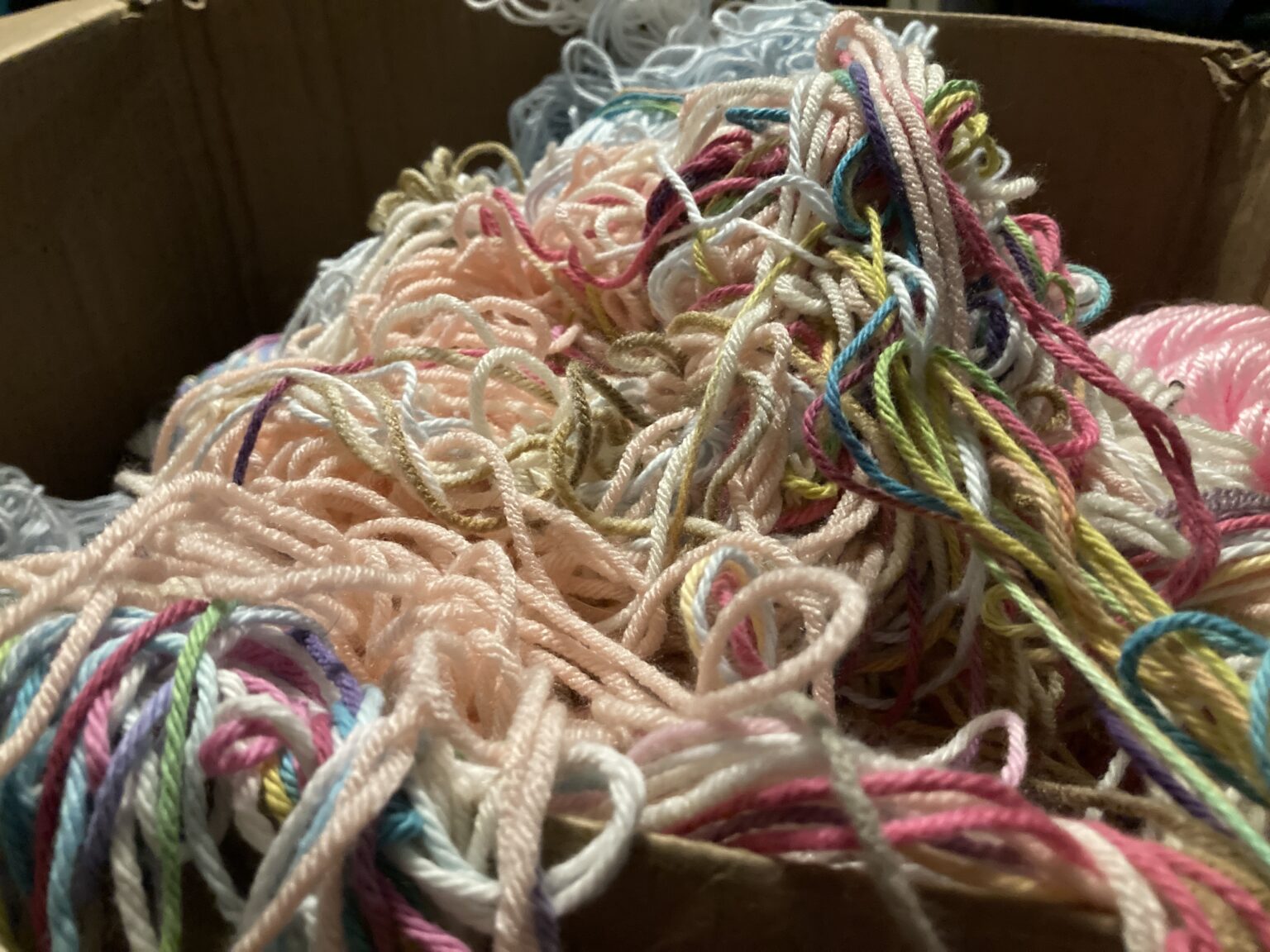 How to Make a Yarn Cozy + Keep Yarn From Tangling for Good! | Resalvaged